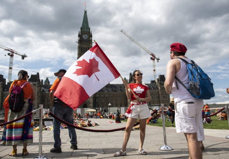 Language Experts Urge Ottawa to Stick With Canadian Spelling, Warn ...